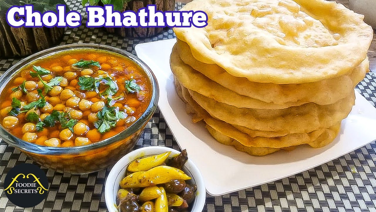 Chole Bhature Recipe | Cholay Pathoray Recipe | Chana Bhatura | Chanay ...