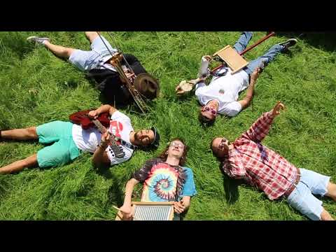 Die Roten Knaben - Die Köllnerin vom Frühschoppen [Official Music Video]