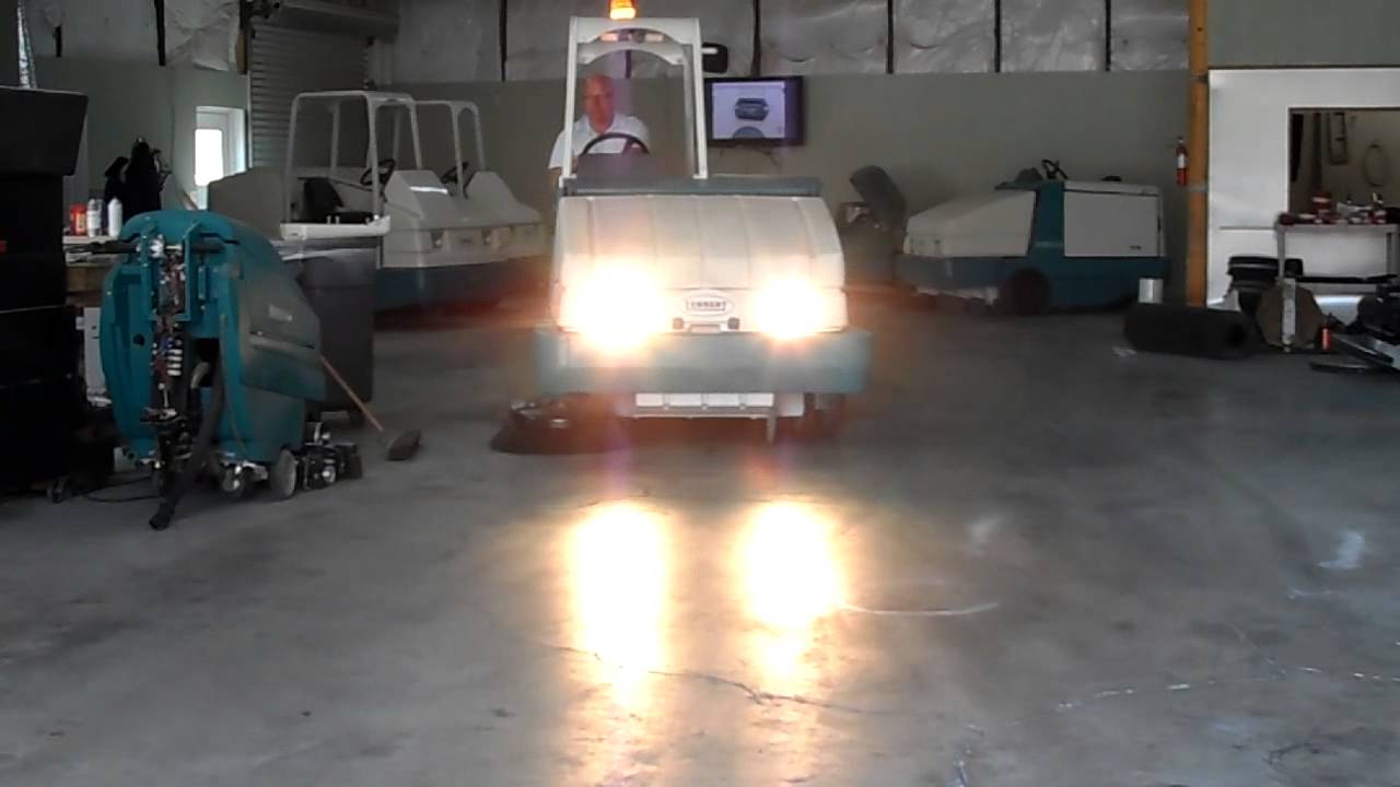 2005 Tennant 6650 XP Sweeper Propane NICE!!!! Sale price $12,500 - YouTube