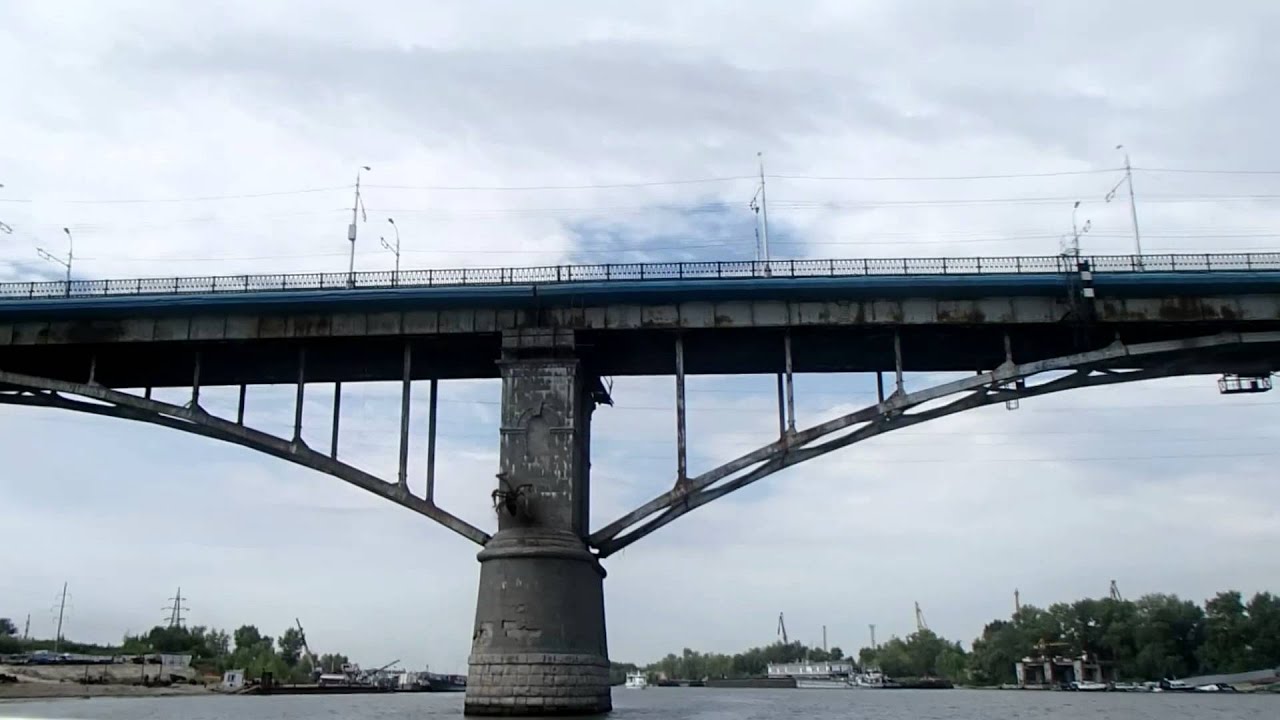 Гигантский паук живет под Старым мостом в Самаре --- Giant spider in ...