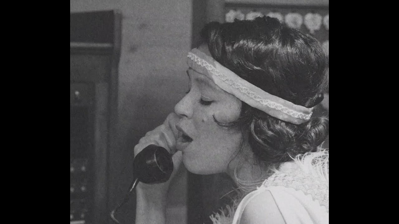 Rita Roof - Telefon (Alternate Video) - YouTube