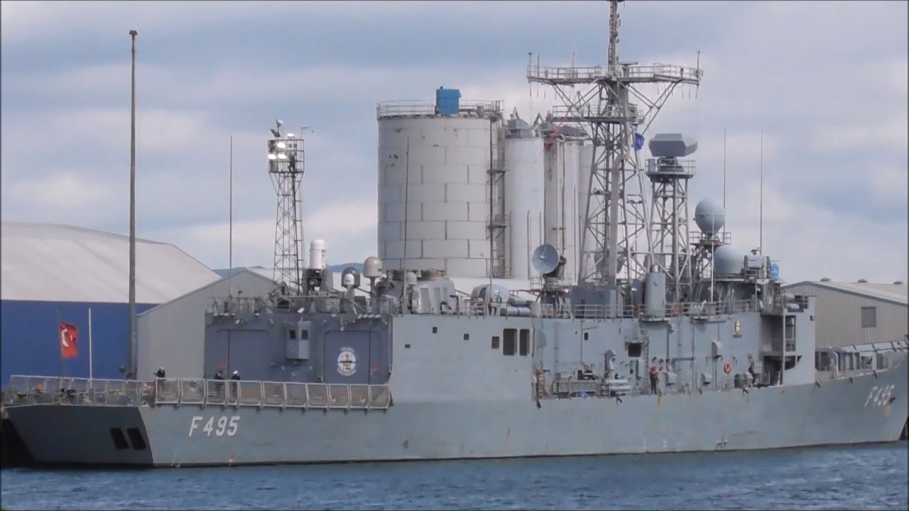 Turkish G-class F495 frigate TCG GEDIZ in Belfast - YouTube