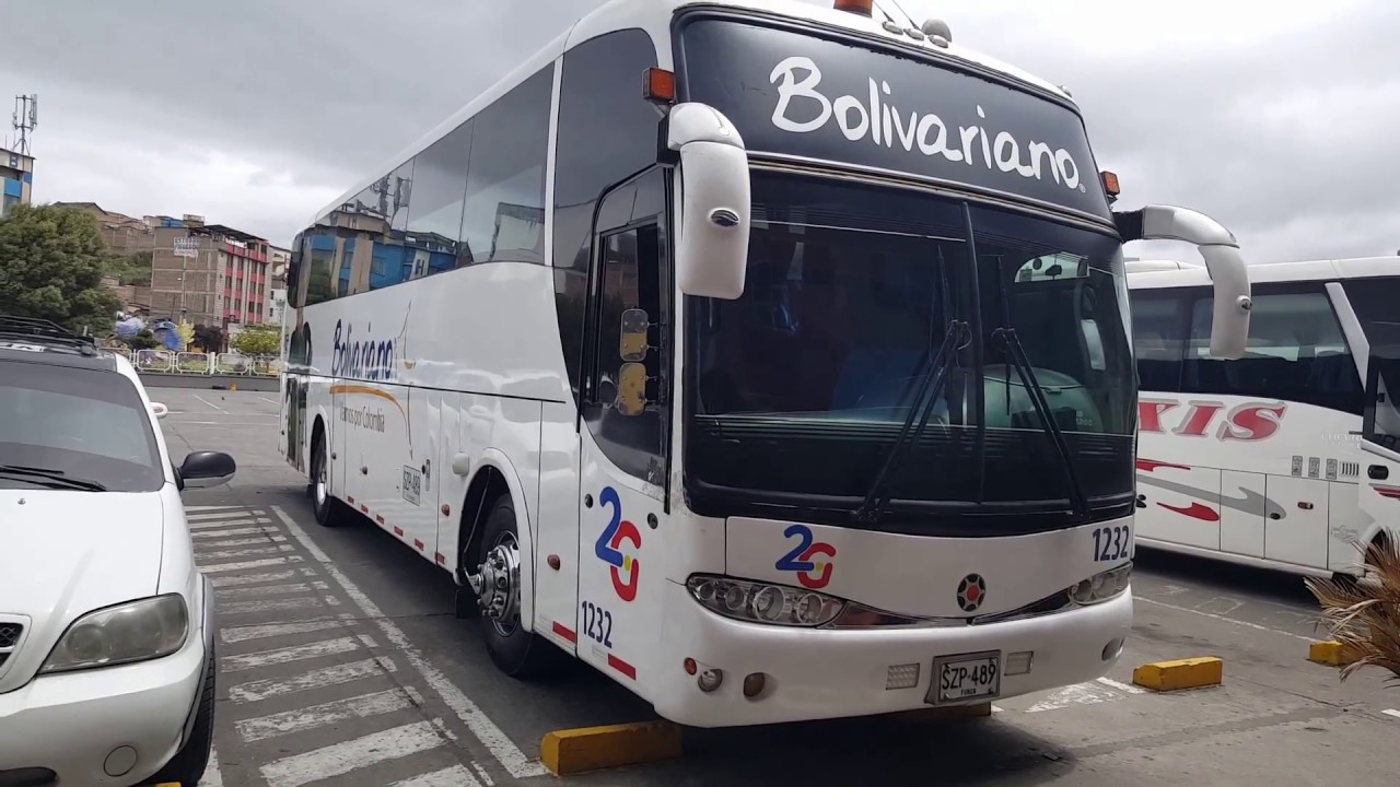 Cuenca Ecuador to Cali Colombia via bus - YouTube