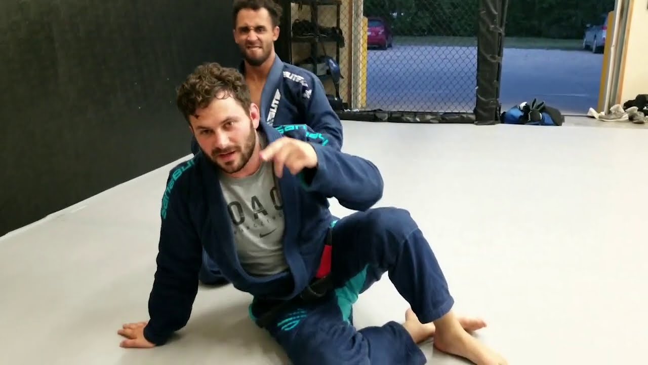 Two BJJ Submissions To Do When You're Tired (Or Feeling Lazy) - YouTube