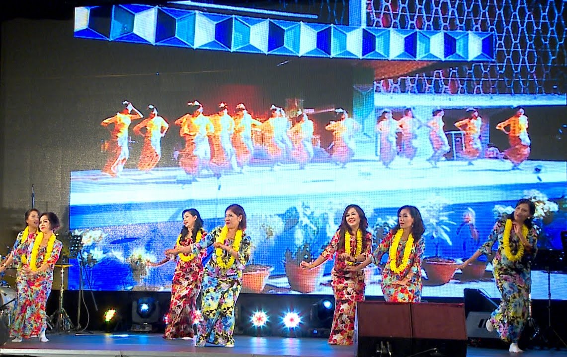 TTC Reunion 2015 (@ Novotel Hotel Yangon) Thingyan Dance - YouTube