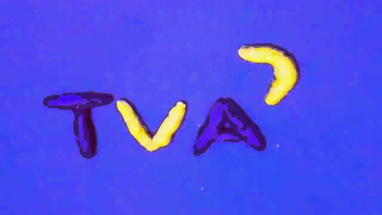 My first dough animation (with old film effects) - YouTube