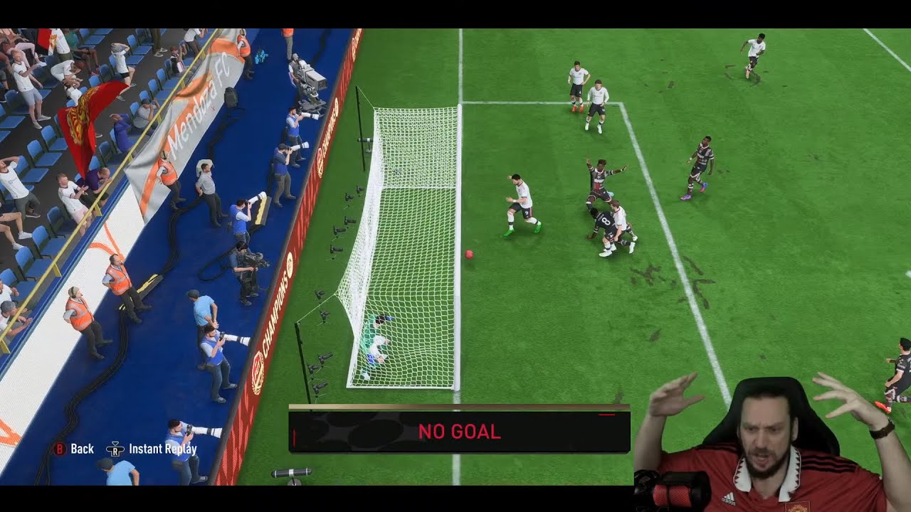 THE MOST ANNOYING GLITCH EVER! FIFA 23 FUT CHAMPS DEBACLE ! - YouTube