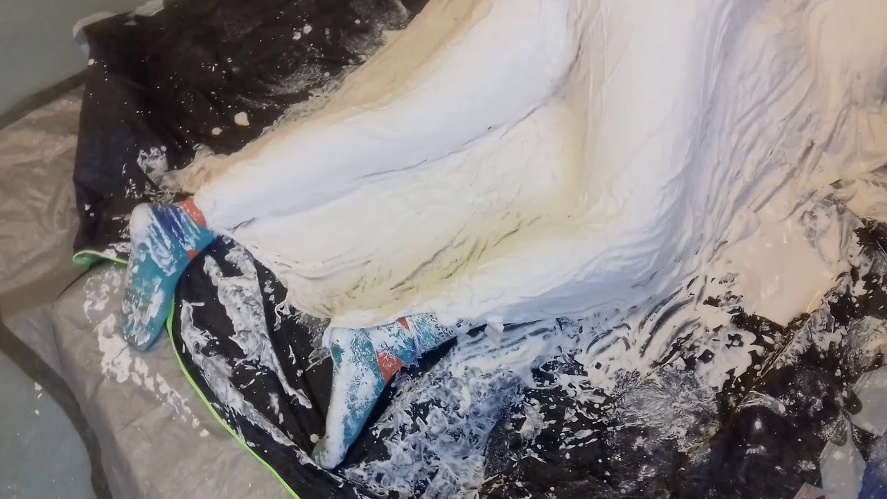 Live model body cast. A closer look - YouTube