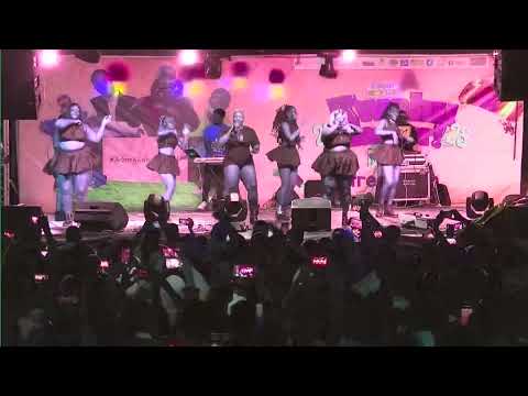 Eno Barony performs Heavy Load song at Adom Mega Street Bash 2023, Kwahu