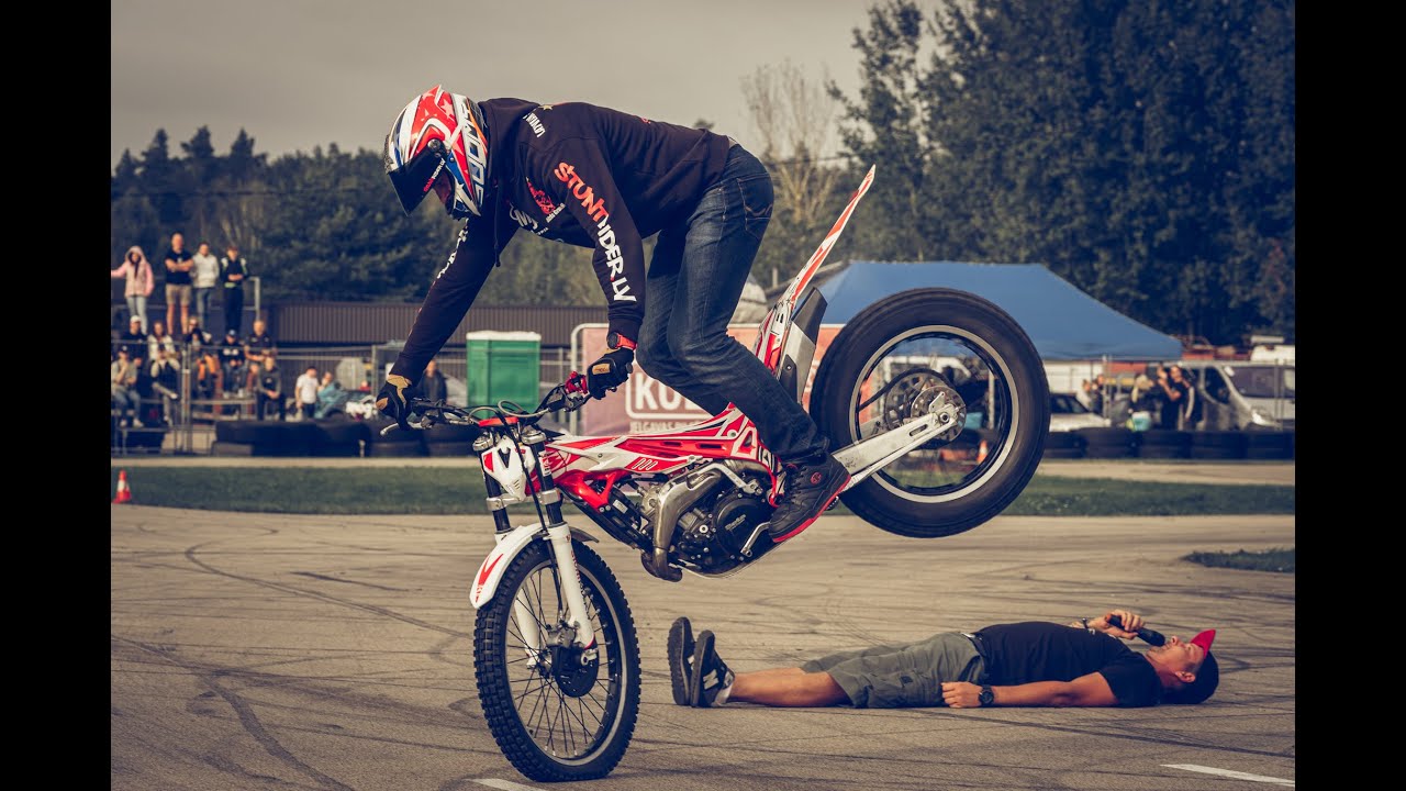 Didzis Grundulis Freesyle Show & Trial bike show - YouTube