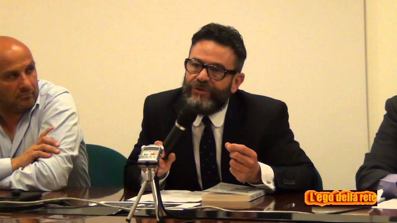 Salvatore Cuccurullo (Le ragioni dell'euro - CCIA Fr) - YouTube