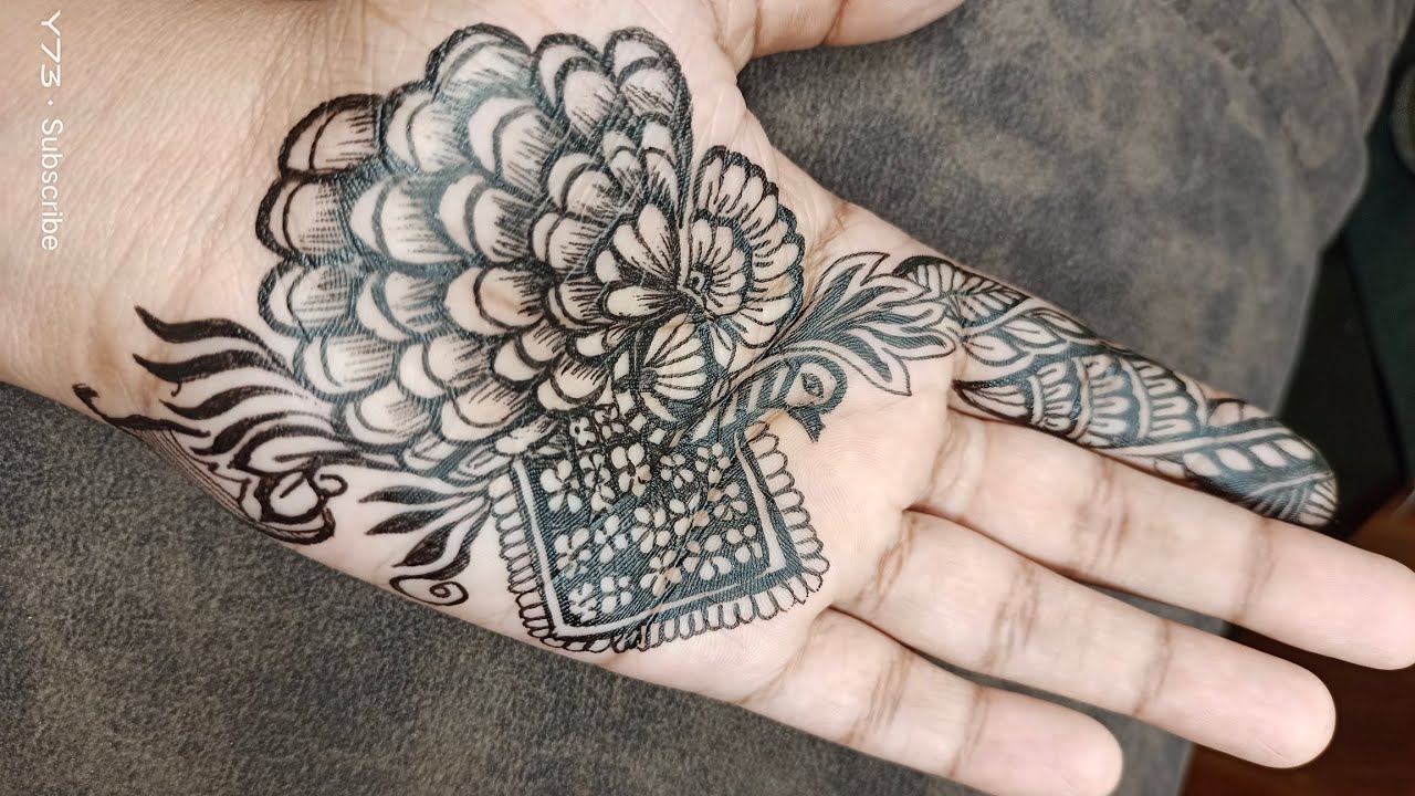 Very Beautiful Attractive Floral Henna Design/Try This Beautiful Henna ...
