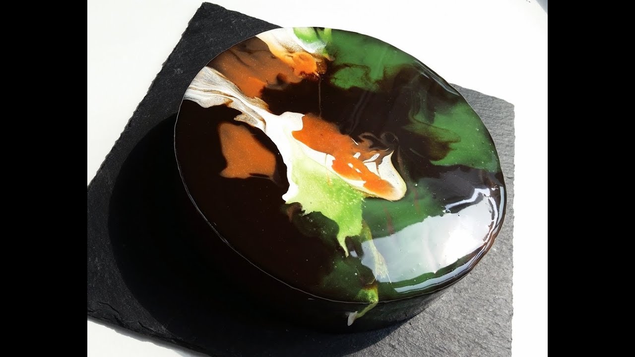 Marble effect on mirror glaze - YouTube