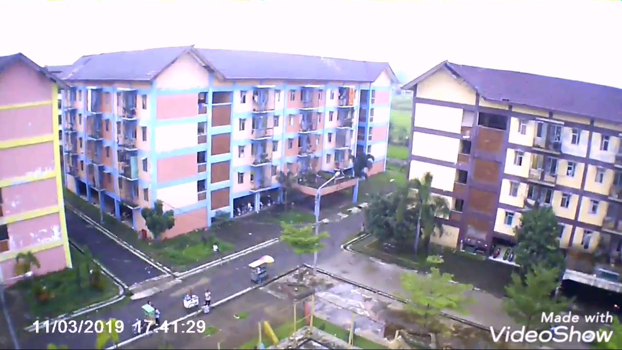 Drone bugs 3 mengudara di rusunawa cingised - YouTube