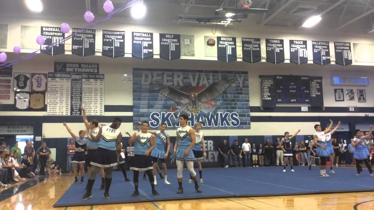 DVHS Guy Cheer Homecoming 2015 - YouTube