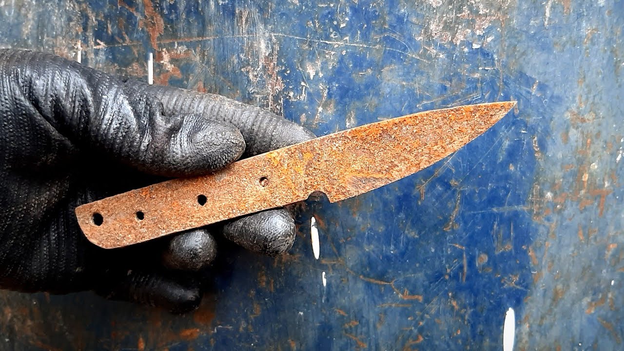Restoration of a very rusty small throwing dagger ،Knife Restoration ...