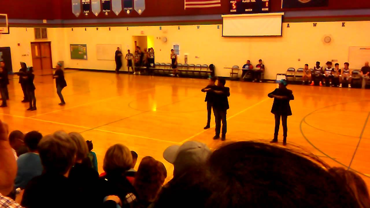 Gainesville middle school step team - YouTube