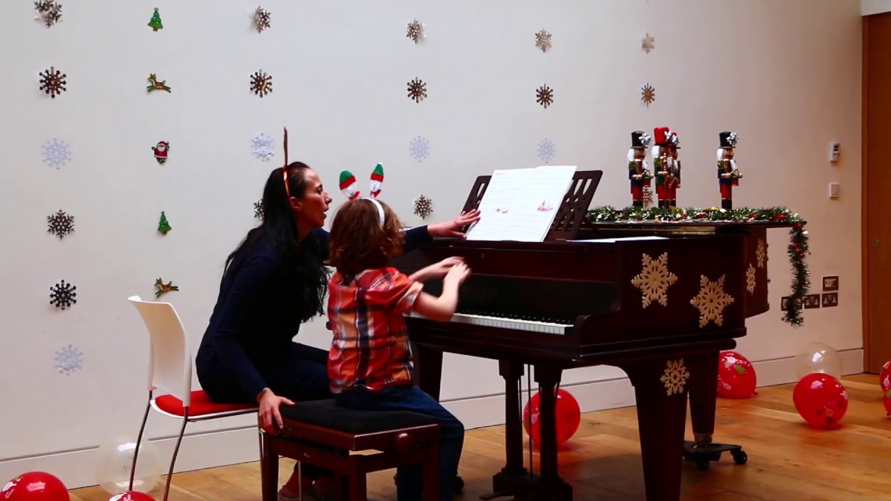 London Music Box Christmas Concert 2019 - YouTube