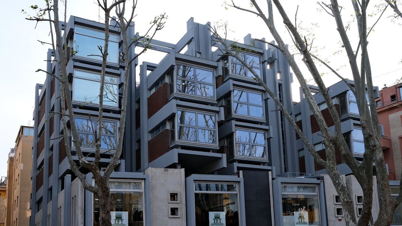 Walk in the exclusive Parioli and Pinciano districts. MULTI CC | ITALY ...