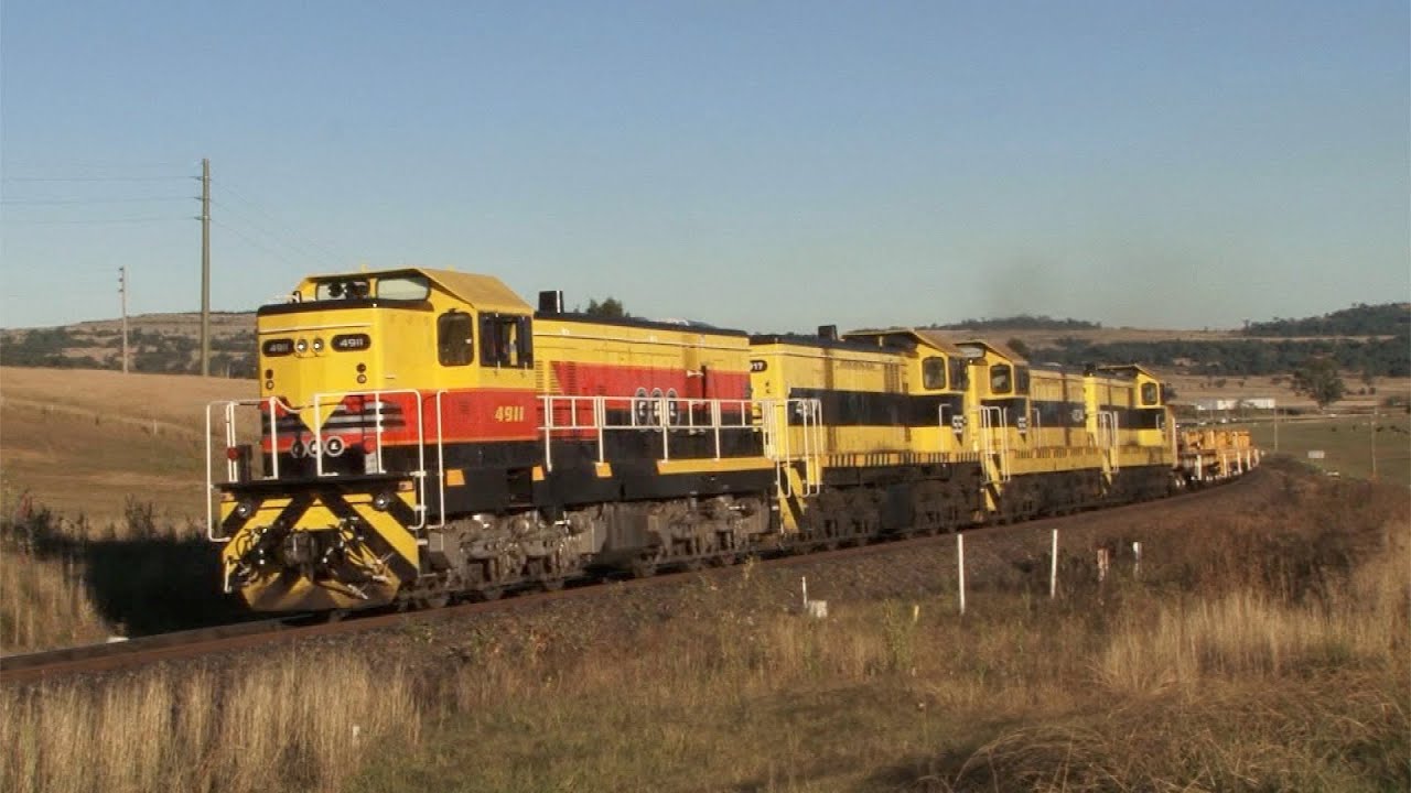 Australian diesel locomotives - Quad 49s - Beecroft to Aberdeen - April ...