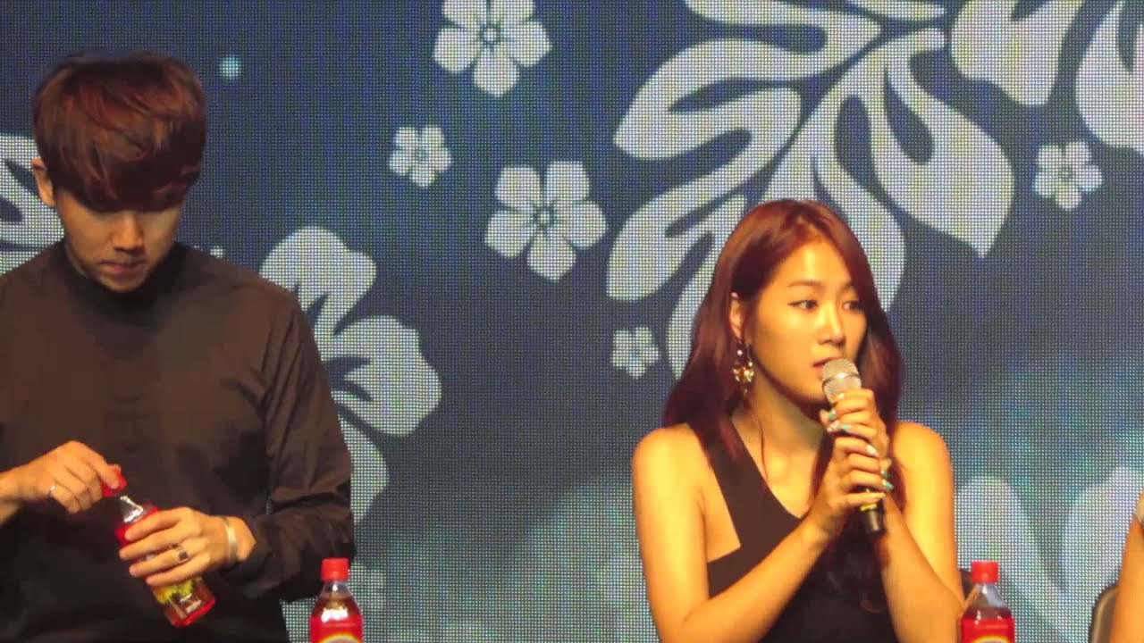 Sistar Soyou (씨스타 소유) Talks @ Press Showcase of 'Touch N Move' - YouTube