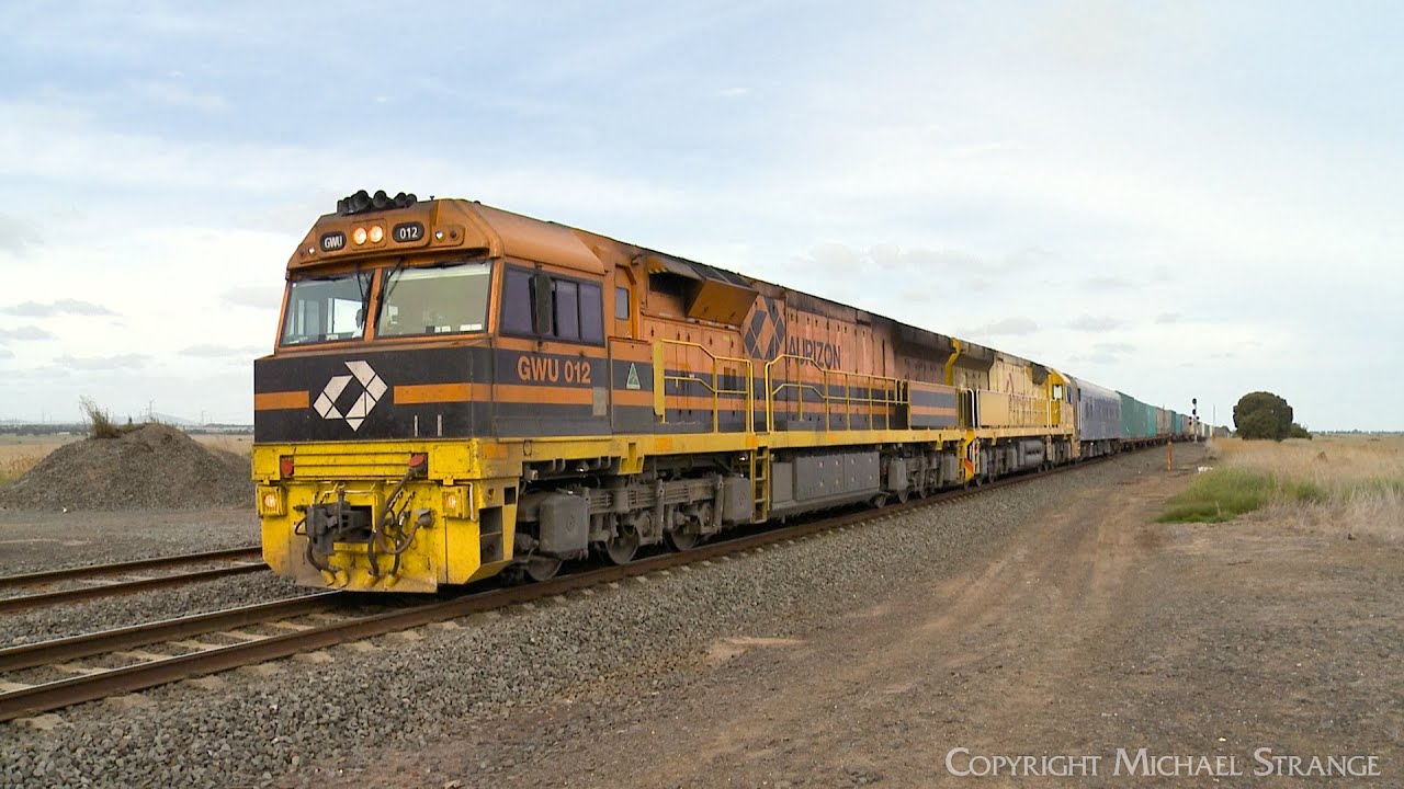 7MP1 Aurizon Team Global Express Container Train With GWU012 ACD6054 ...