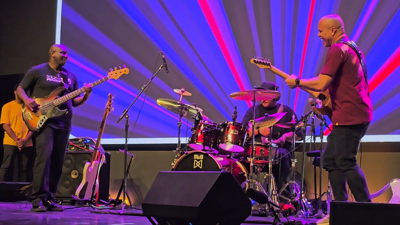 Trio Vox Dei (Trio Praise) - 4 - ADVEC Sorocaba - YouTube