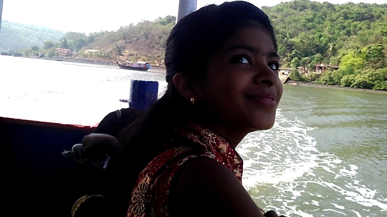 Dabhol ferry boat - YouTube