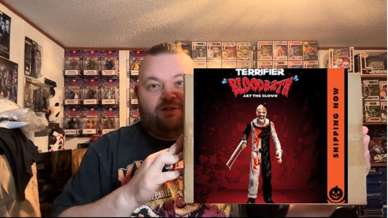Trick or Treat Studios Terrifier Bloodbath Figure - YouTube