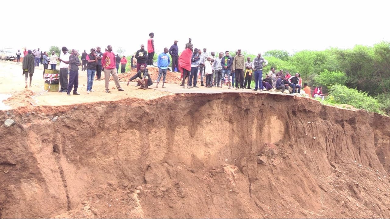Motorists in Kitale-Lodwar Highway Stranded after the road was cut-off ...