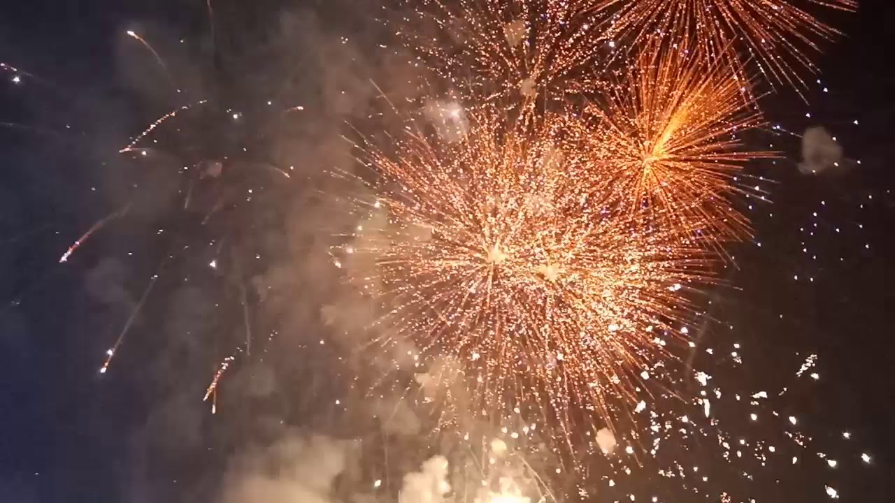 amazing firecrackers - YouTube