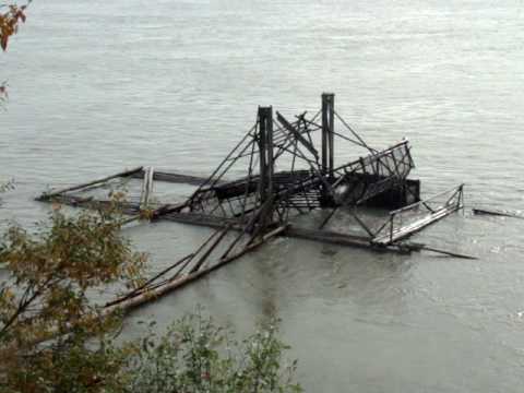 Fish Wheel on the Yukon River, Alaska - YouTube