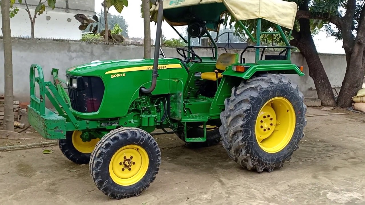 John deere 5050e walkraund - YouTube