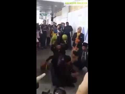 Datuk Mahaguru Ibrahim Mat Zin Bomoh VIP Dengan Tikar Terbang #MH370 ...