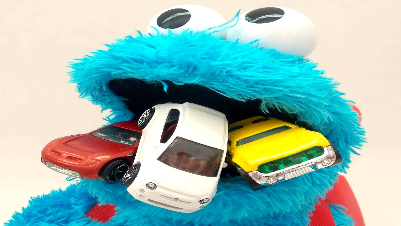ألعاب سيارات أطفال كعكي يأكل سيارات لذيذة Cookie Monsters eating Cars ...