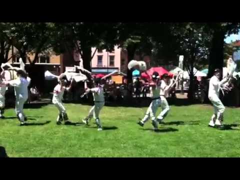 Odd Dance Battle in the Park: Part 1 - YouTube