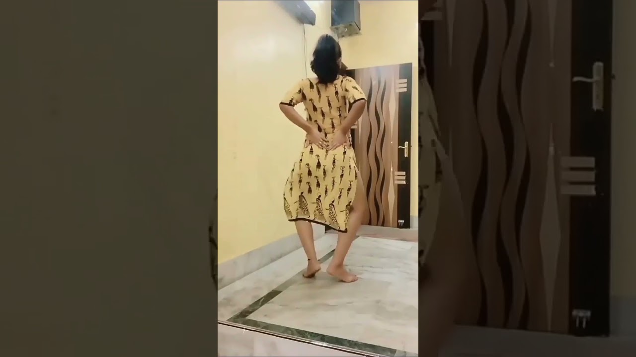 motti gand wali aunty ka dance #viral #shorts #youyube #subscribe - YouTube