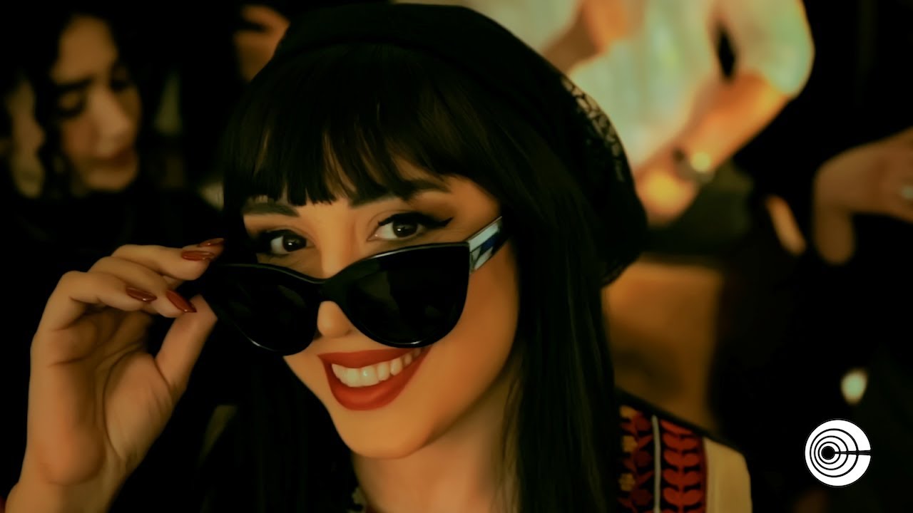 Shaya Zandi - Eteraf Kon | OFFICIAL VIDEO شایا زندی - اعتراف کن - YouTube