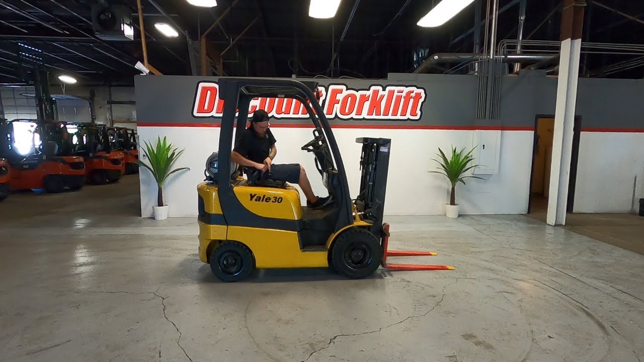 YALE GLP030VX 3,000lb LP (Propane) #809M - Forklift for Sale - YouTube