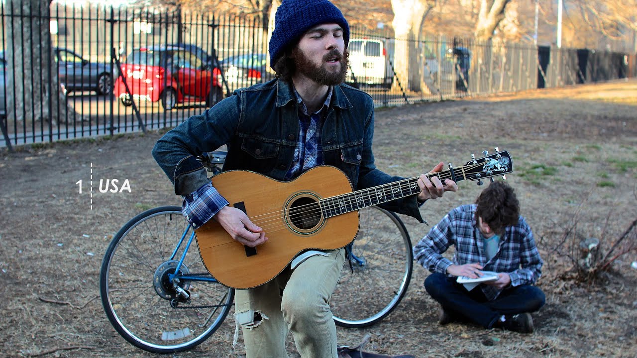 The most Inspiring Busker in New York - "It's a very beautiful thing ...