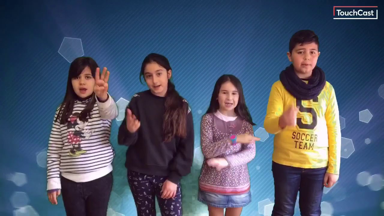 Solo tres letras - YouTube