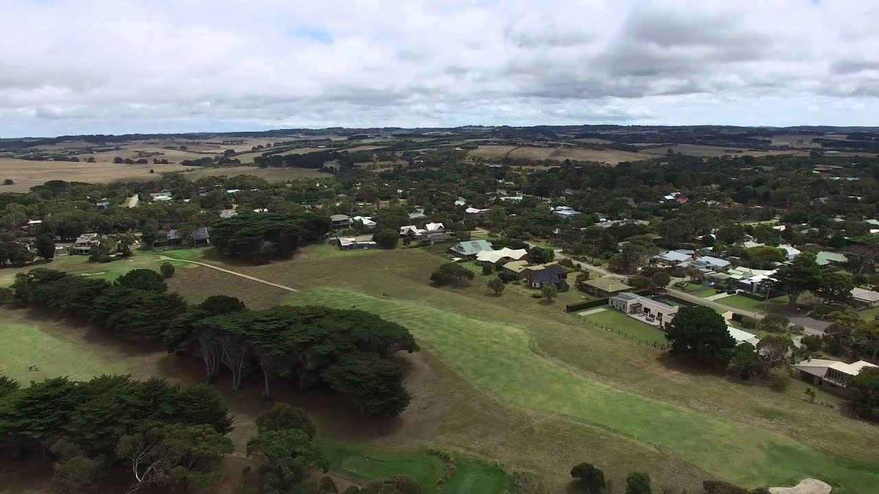Flinders Golf Club from the air - YouTube