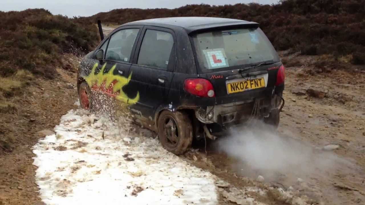 Rallying up the hill in daewoo matiz offroad - YouTube