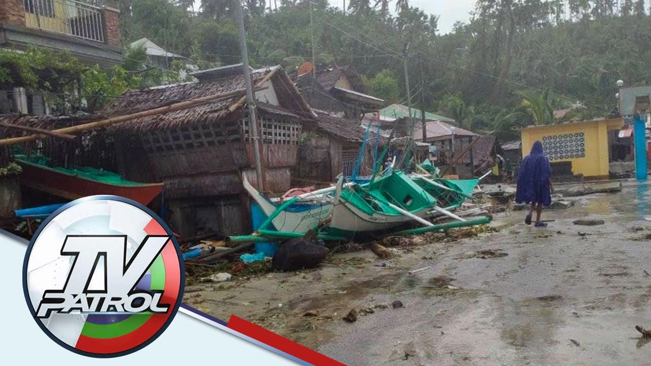 Bagsik ng bagyong Rolly naramdaman sa Quezon | TV Patrol - YouTube