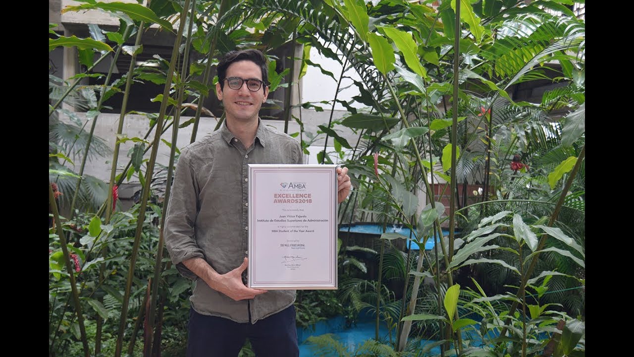 AMBA premia a nuestro estudiante Juan Víctor Fajardo - YouTube