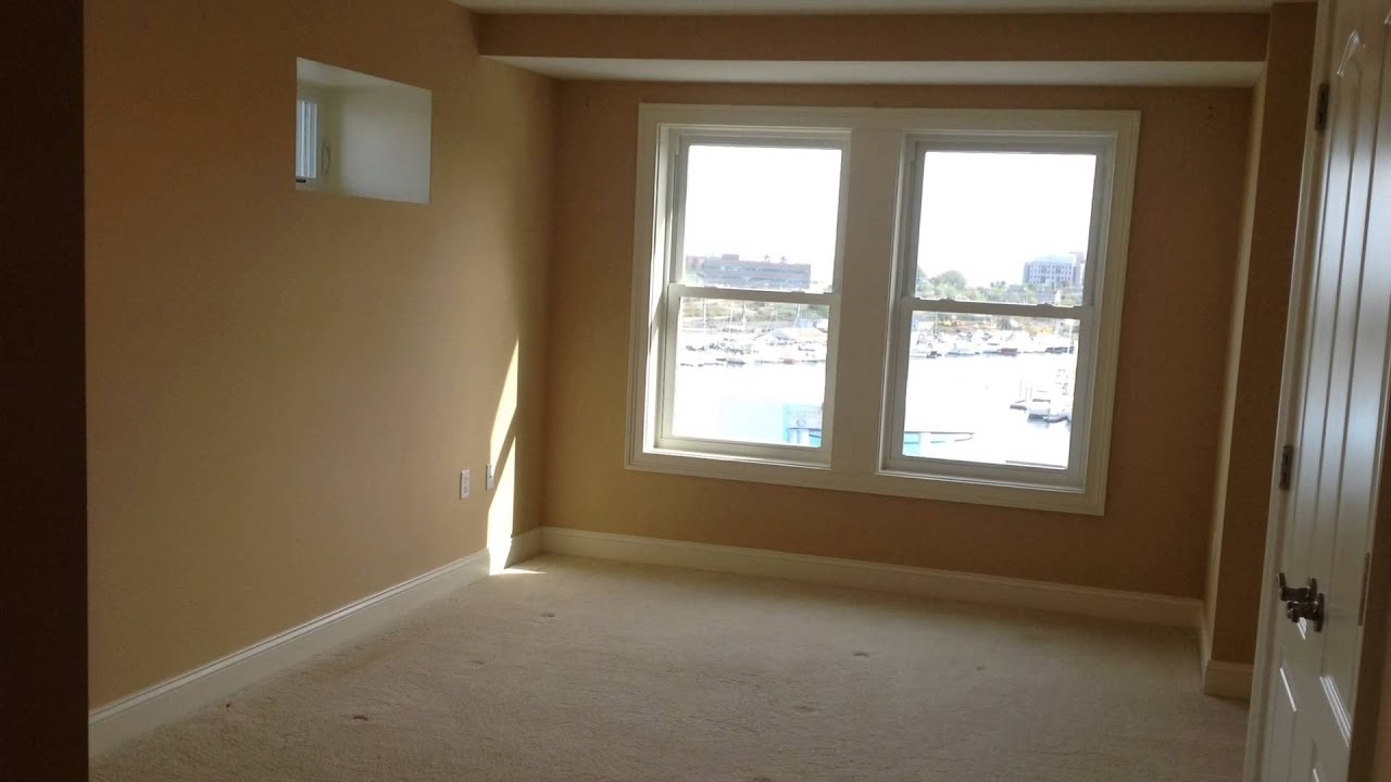 New London Harbour Towers Video Tour Unit 801 - YouTube