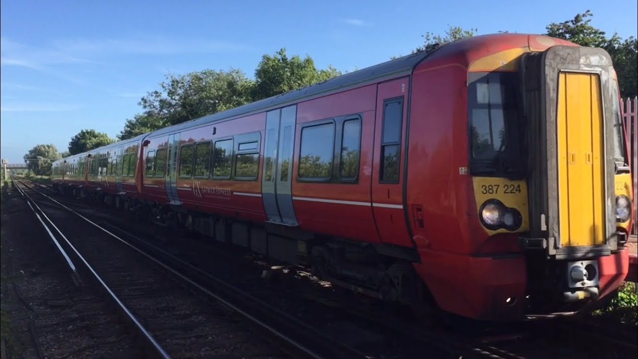 Class 387 Electrostar | 387 224 | Gatwick Express (leased) | Hampden ...