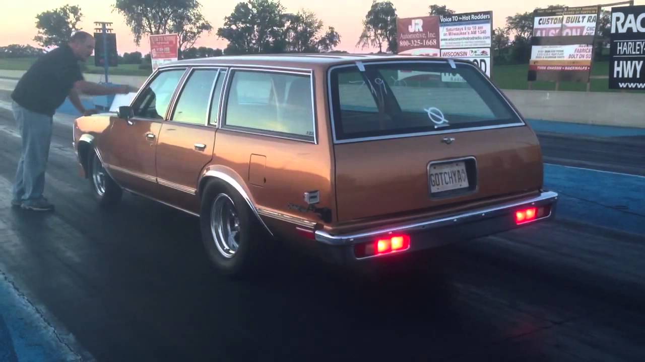 Malibu wagon wheel stand. - YouTube