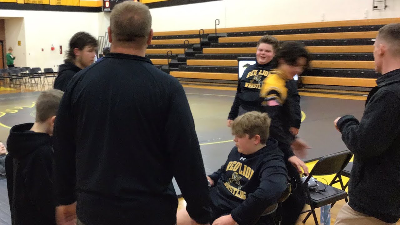 YAIAA Wrestling: Spring Grove at Red Lion - YouTube