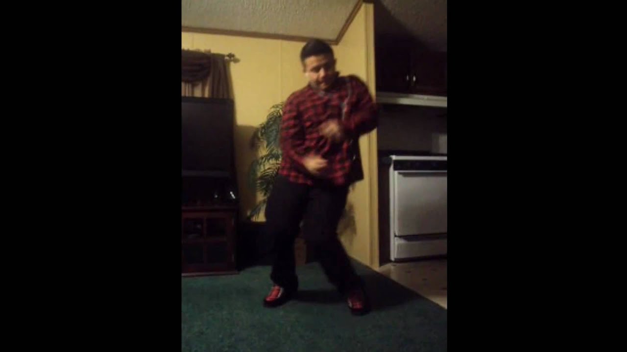 Teach me how to dougie(Mexican Style) - YouTube